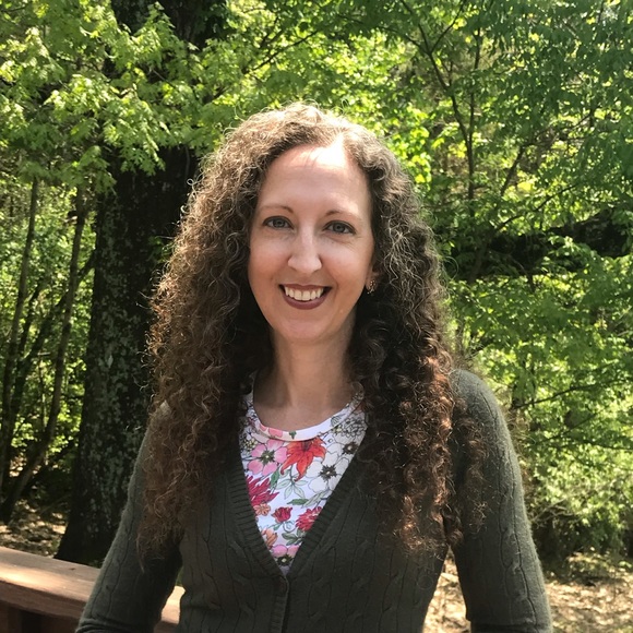 Daphne's Closet (@daphne_jj) | Poshmark